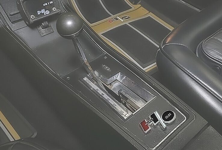 OER Diecast Hurst Console Emblem For 1973-1975 Oldsmobile Cutlass Mode ...